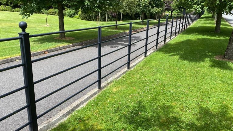 Estate Fencing - Condon Engineering